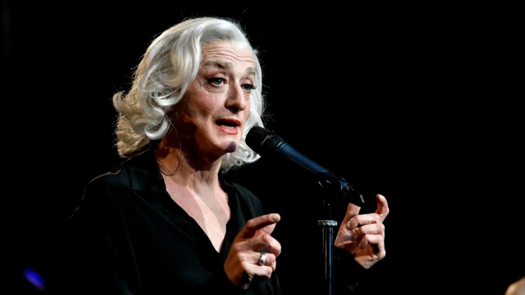 Drusilla Foer preoccupa tutti: la malattia orribile entrata ...